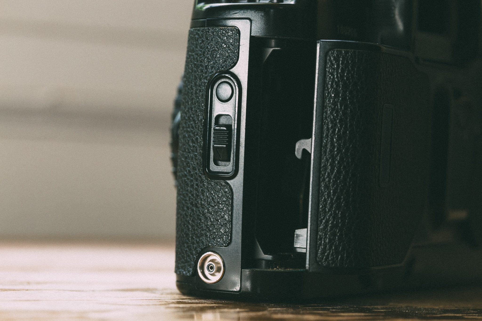 Canon EOS-1N Camera Review • scott locklear