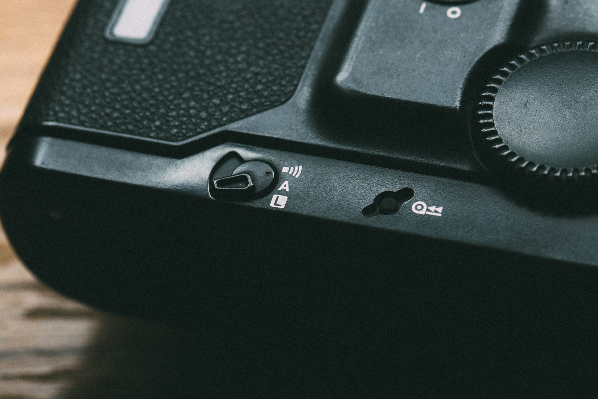 Canon EOS-1N Camera Review • scott locklear